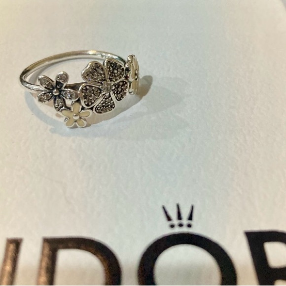 Pandora | Jewelry | Pandora Silver Floral Design Ring | Poshmark
